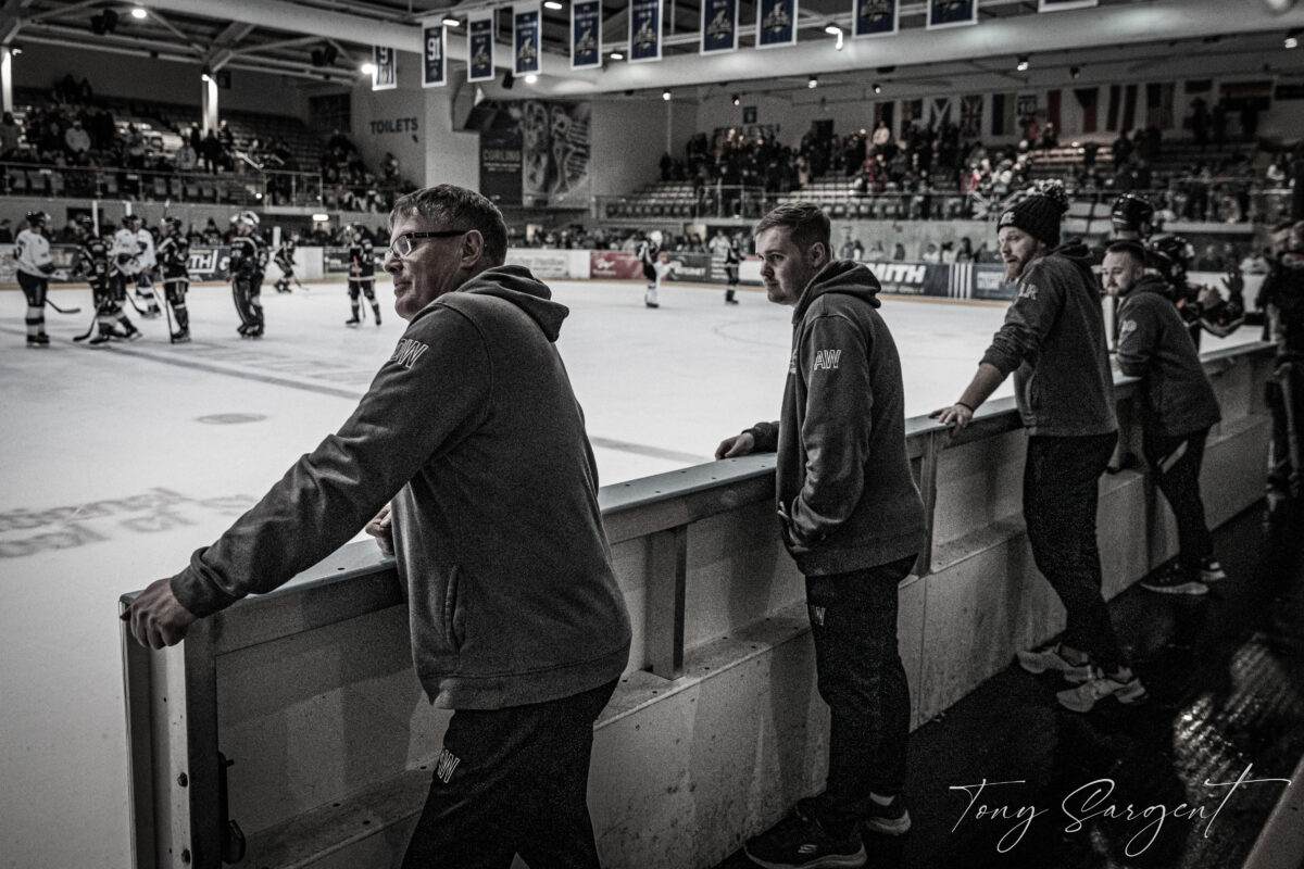 Welcoming back the Off Ice Bench Guys | Milton Keynes Lightning Ice Hockey